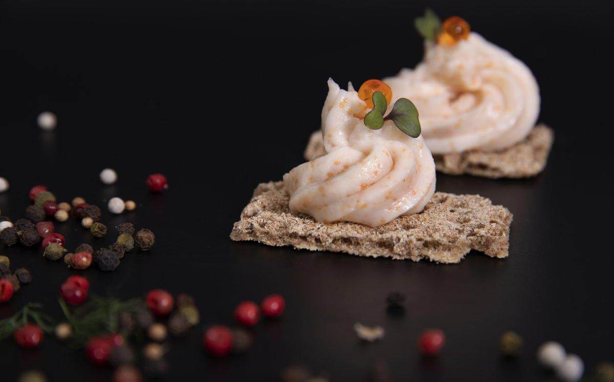 Salata Tradițională Cu Icre De Crap, încă Un Produs Românesc Recunoscut ...